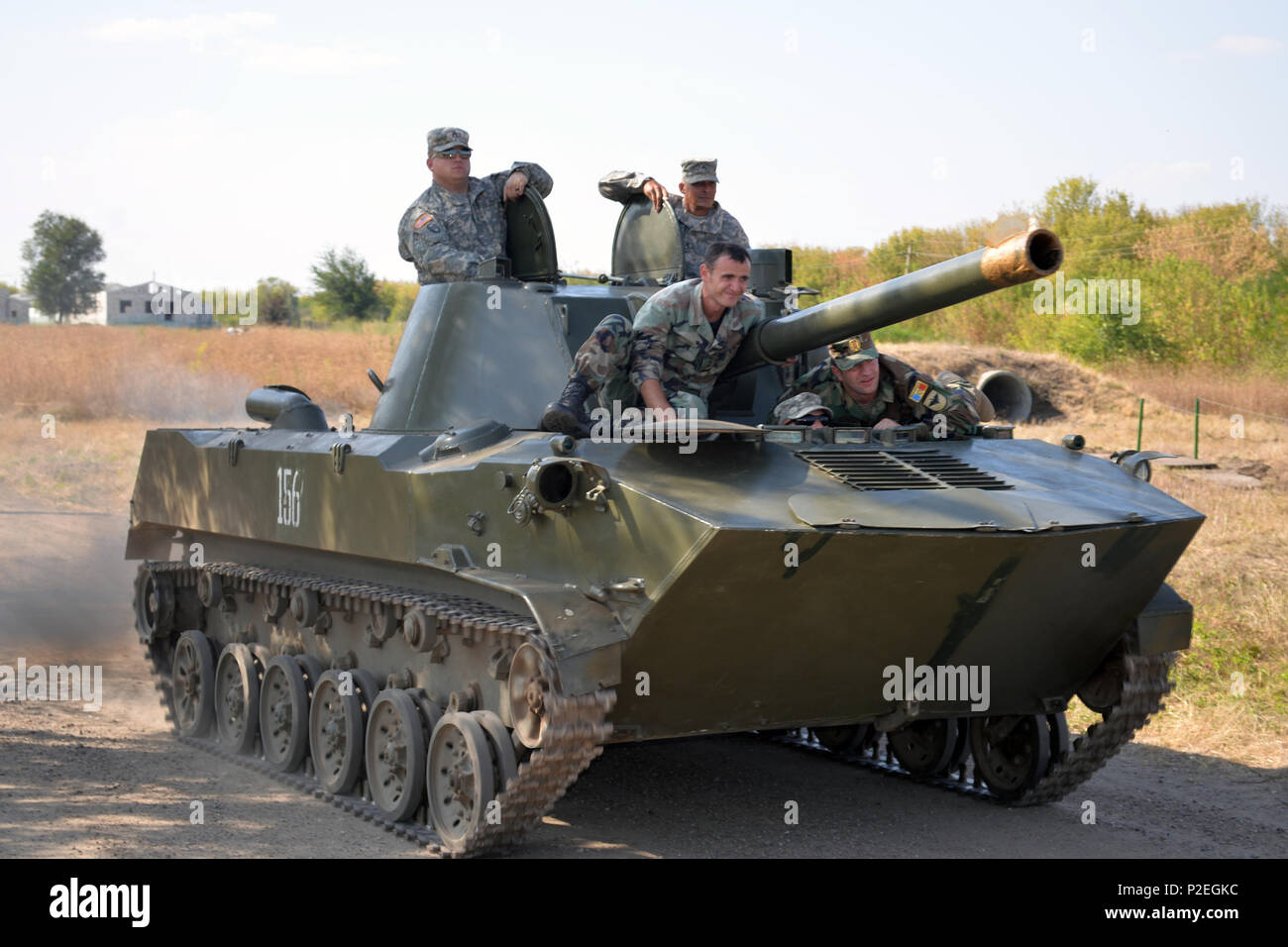 Moldovan soldiers and U.S. Soldiers with North Carolina Army National ...