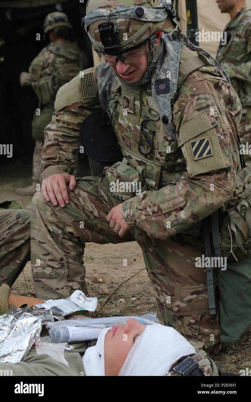 A U.S. Soldier of Bravo Company, 3rd Brigade Support Battalion, 1st ...