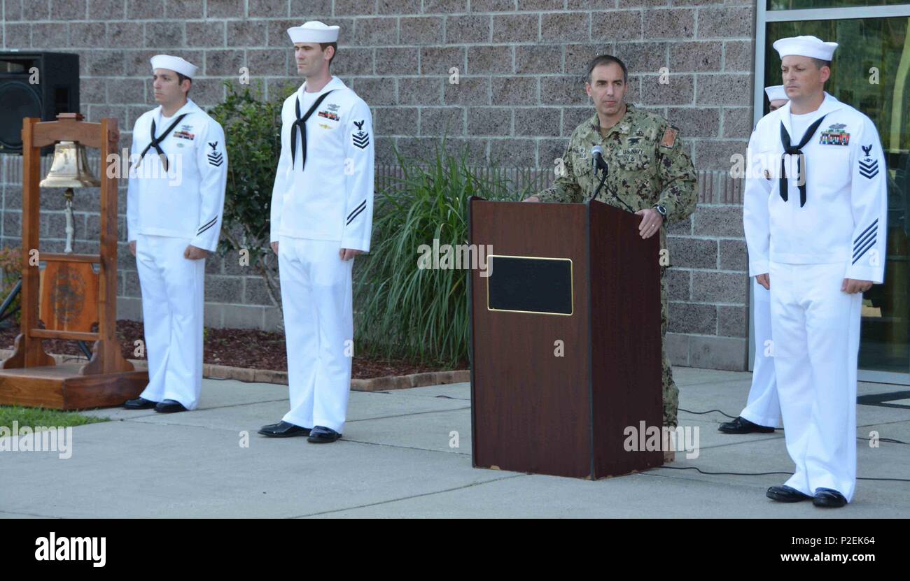 Naval Special Warfare Group Four High Resolution Stock Photography and ...
