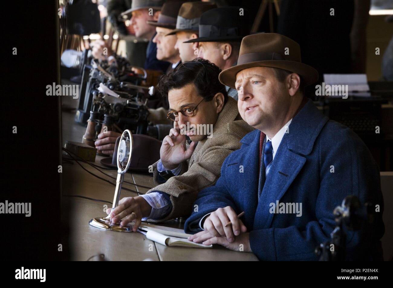 Original Film Title: LEATHERHEADS. English Title: LEATHERHEADS. Film ...