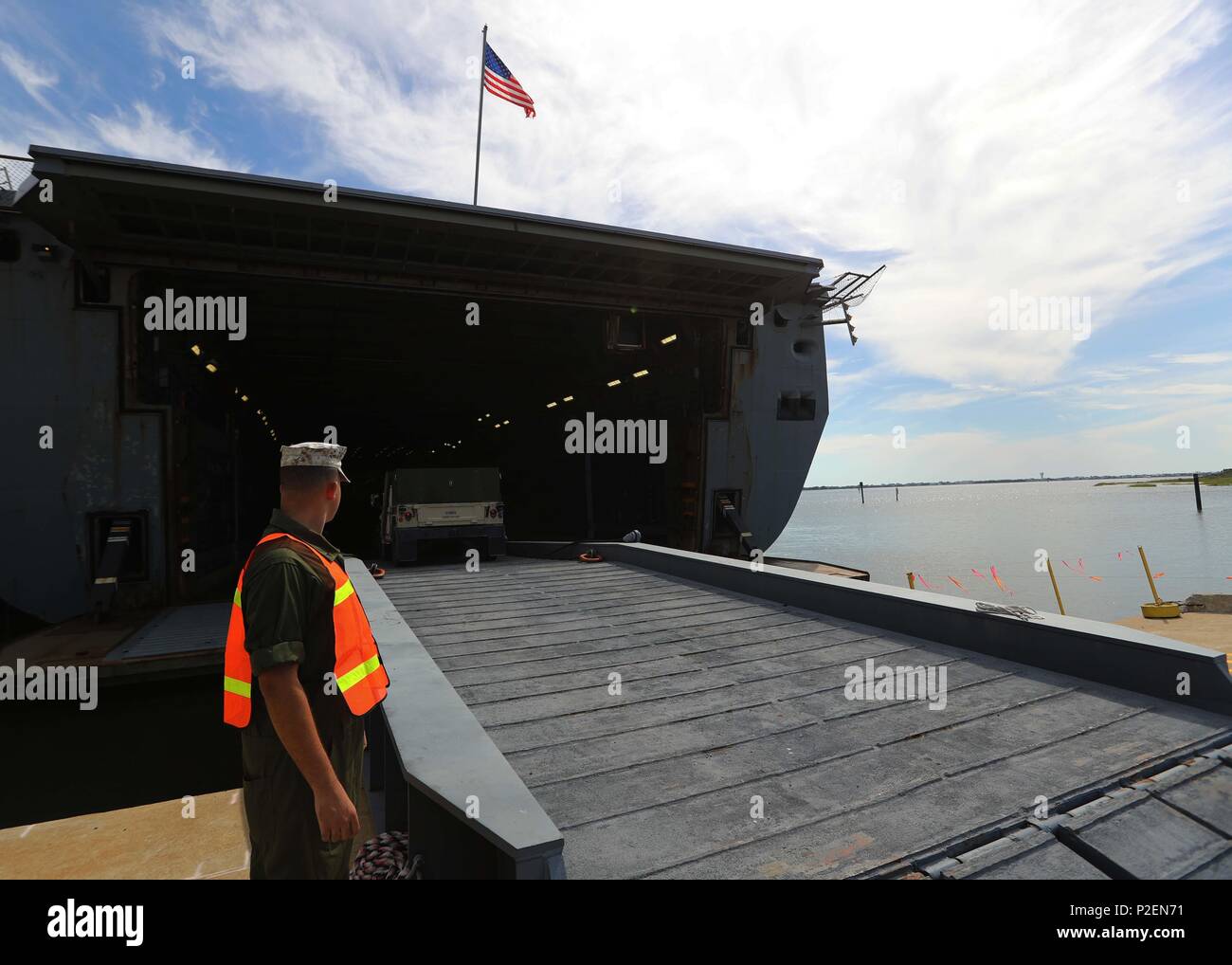 Marines with Combat Logistics Battalion 24 conduct an on-load of ...