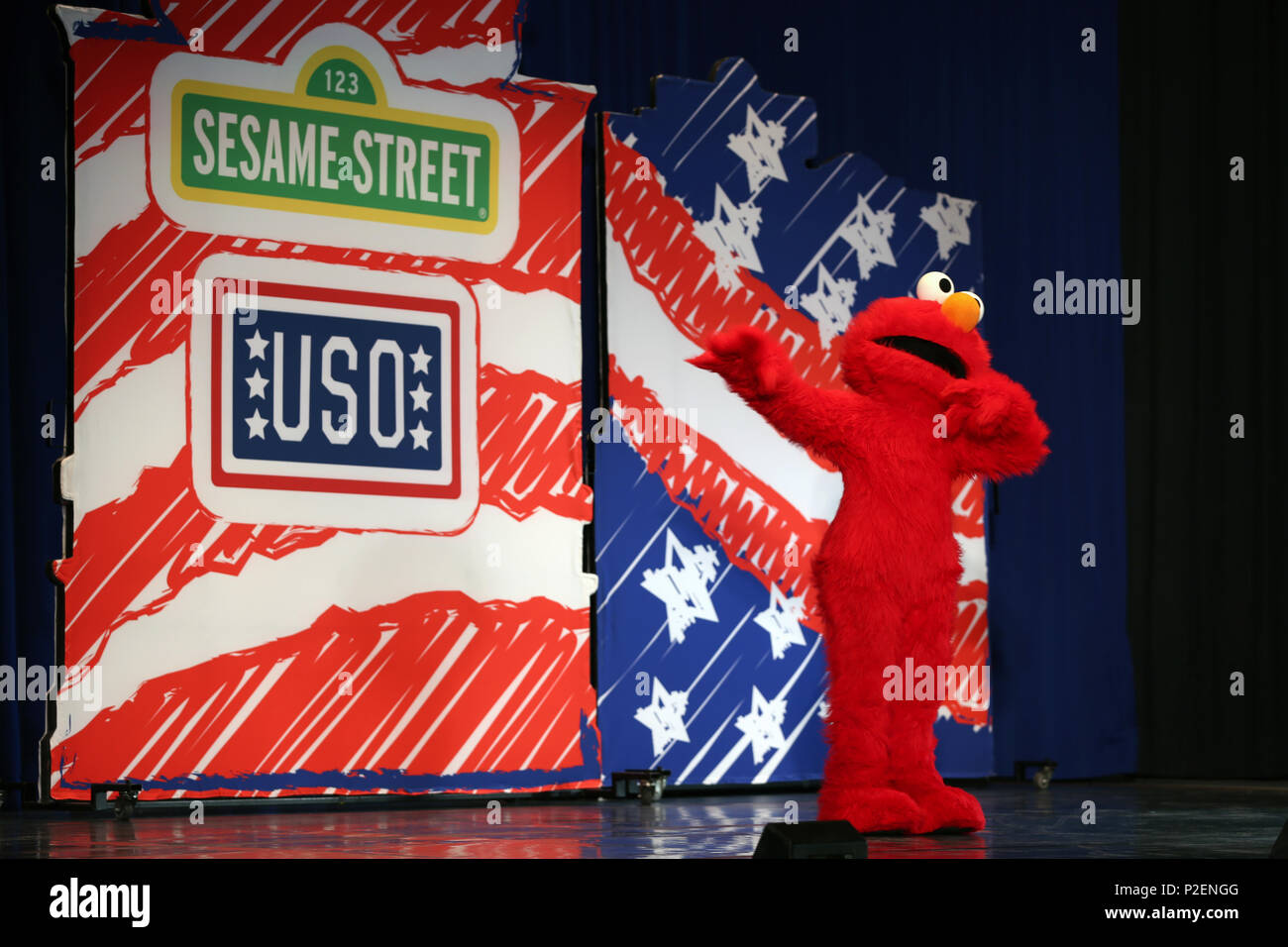 Cookie monster from sesame street hi-res stock photography and images ...