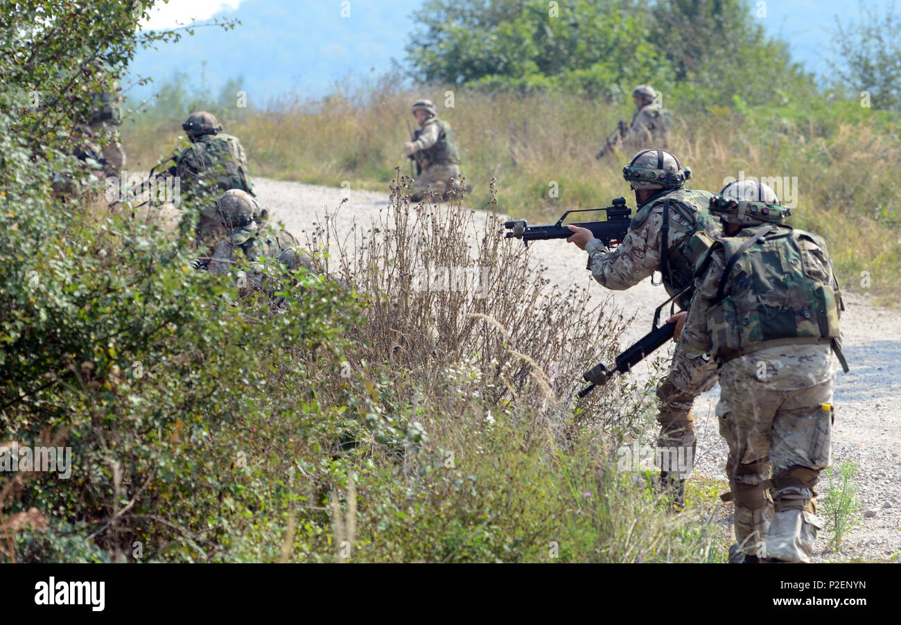 Montenegrin soldier hi-res stock photography and images - Alamy