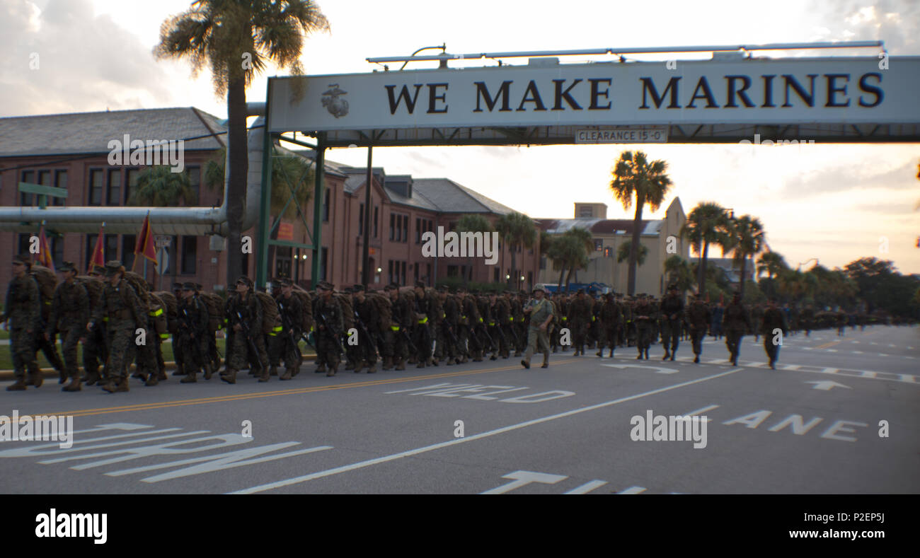 Parris island marine sign hi-res stock photography and images - Alamy