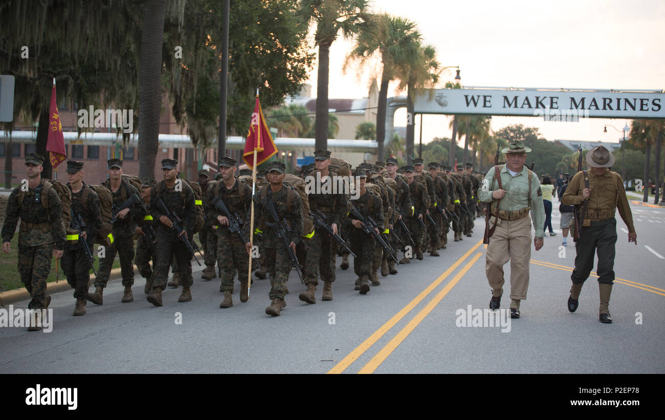 Parris island marine sign hi-res stock photography and images - Alamy