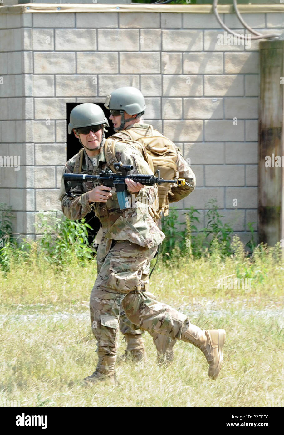 Fieldcraft Hostile students at Joint Base McGuire-Dix-Lakehurst, New ...