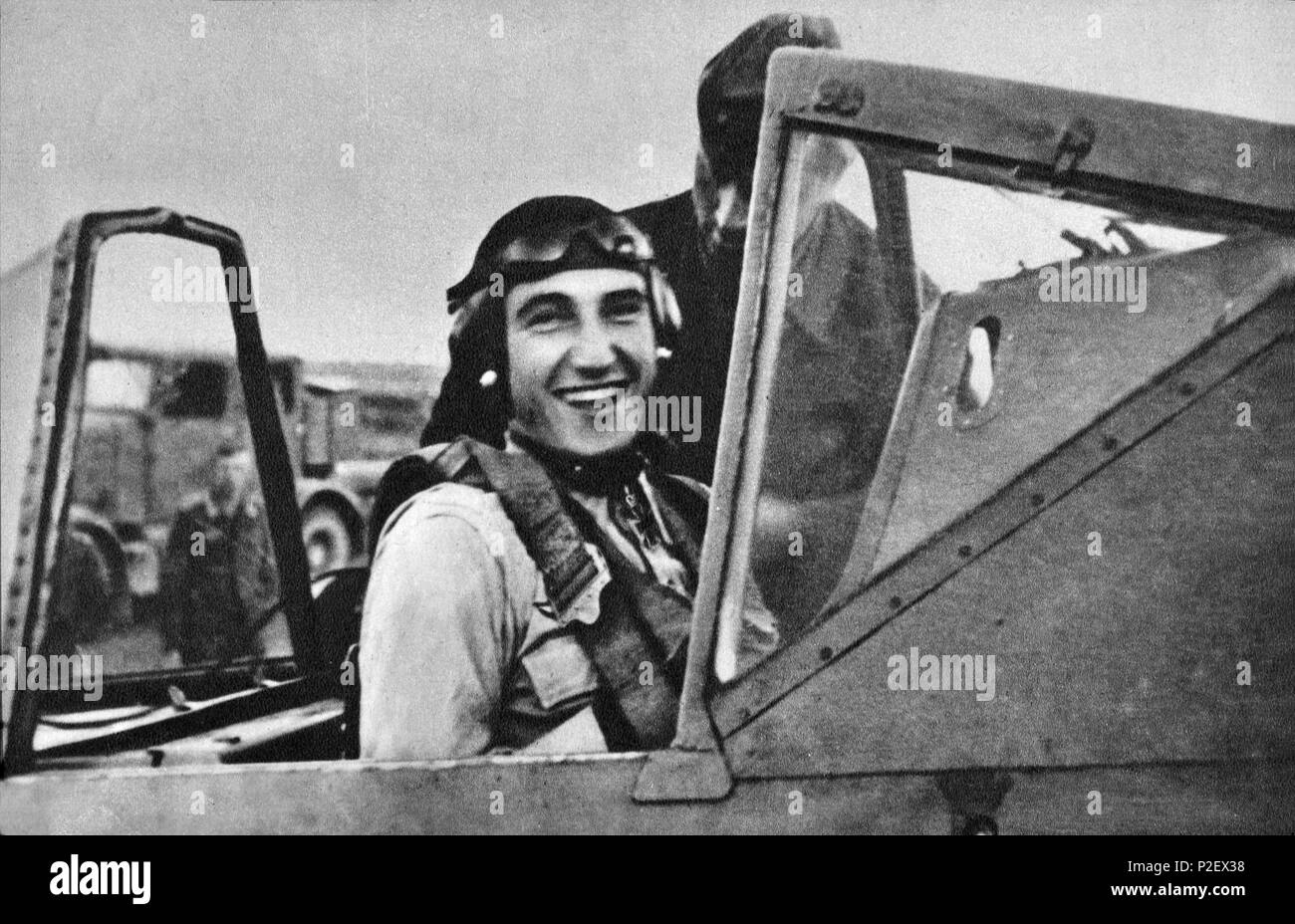 German soldiers with mines going to an area that has to be mined Stock ...