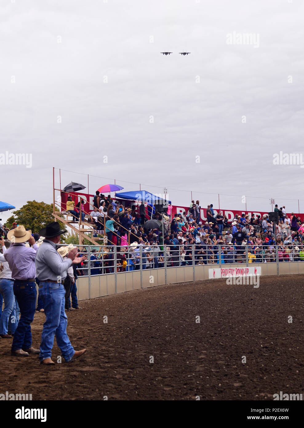 F-15 fighter jets with the 142nd Fighter Wing, Oregon Air National ...