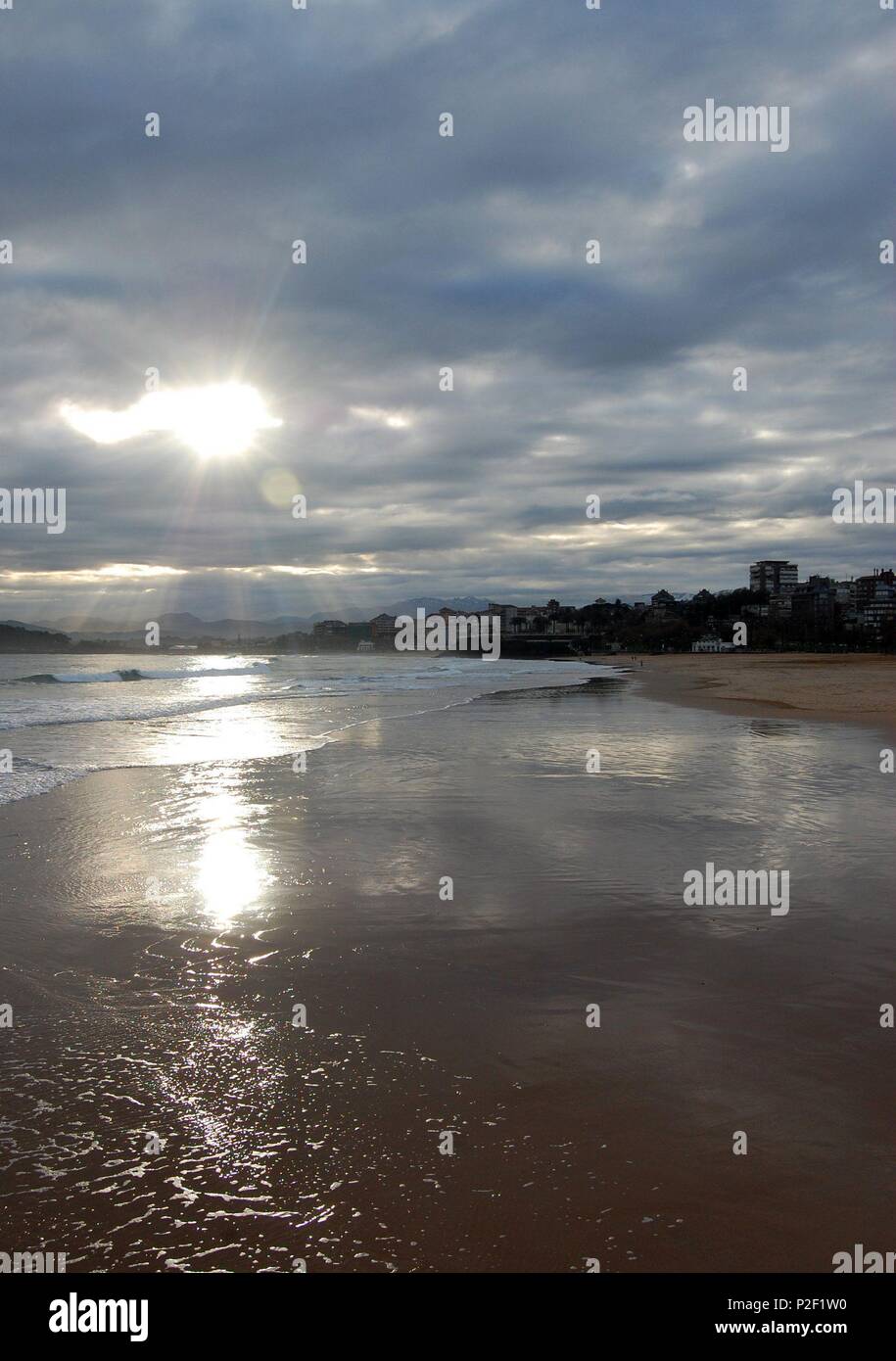 Playa el Sardinero I, Barrio del Sardinero, Santander Stock Photo - Alamy