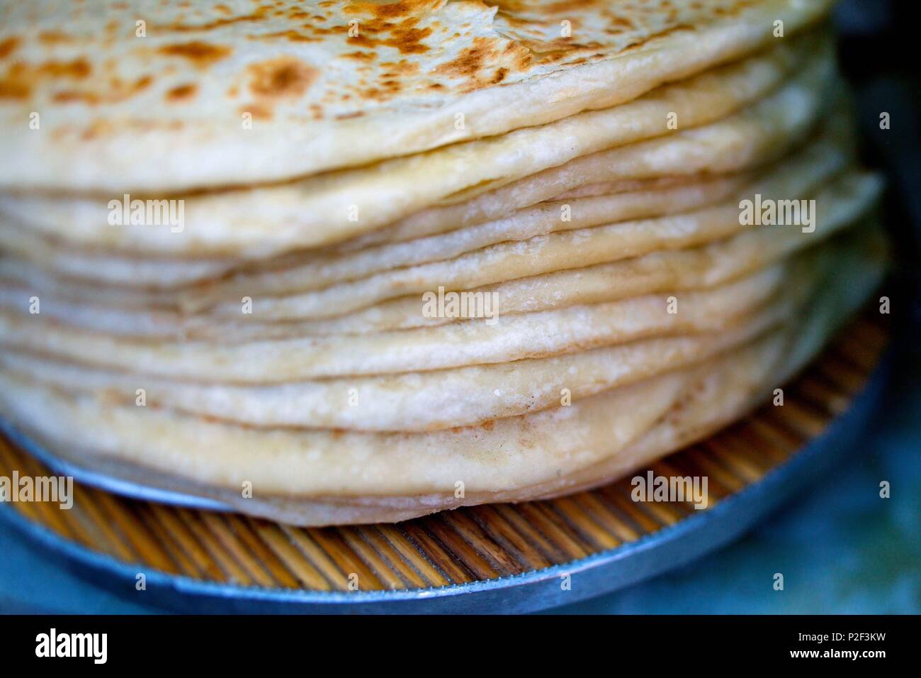China, Beijing, sale of wheat cakes in a hutong Stock Photo - Alamy