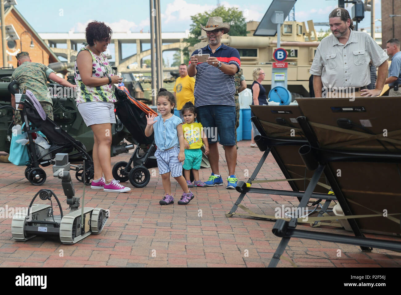 Nashville, Tenn. residents view a display of an MK 1 Mod 0 MTRS Packbot ...