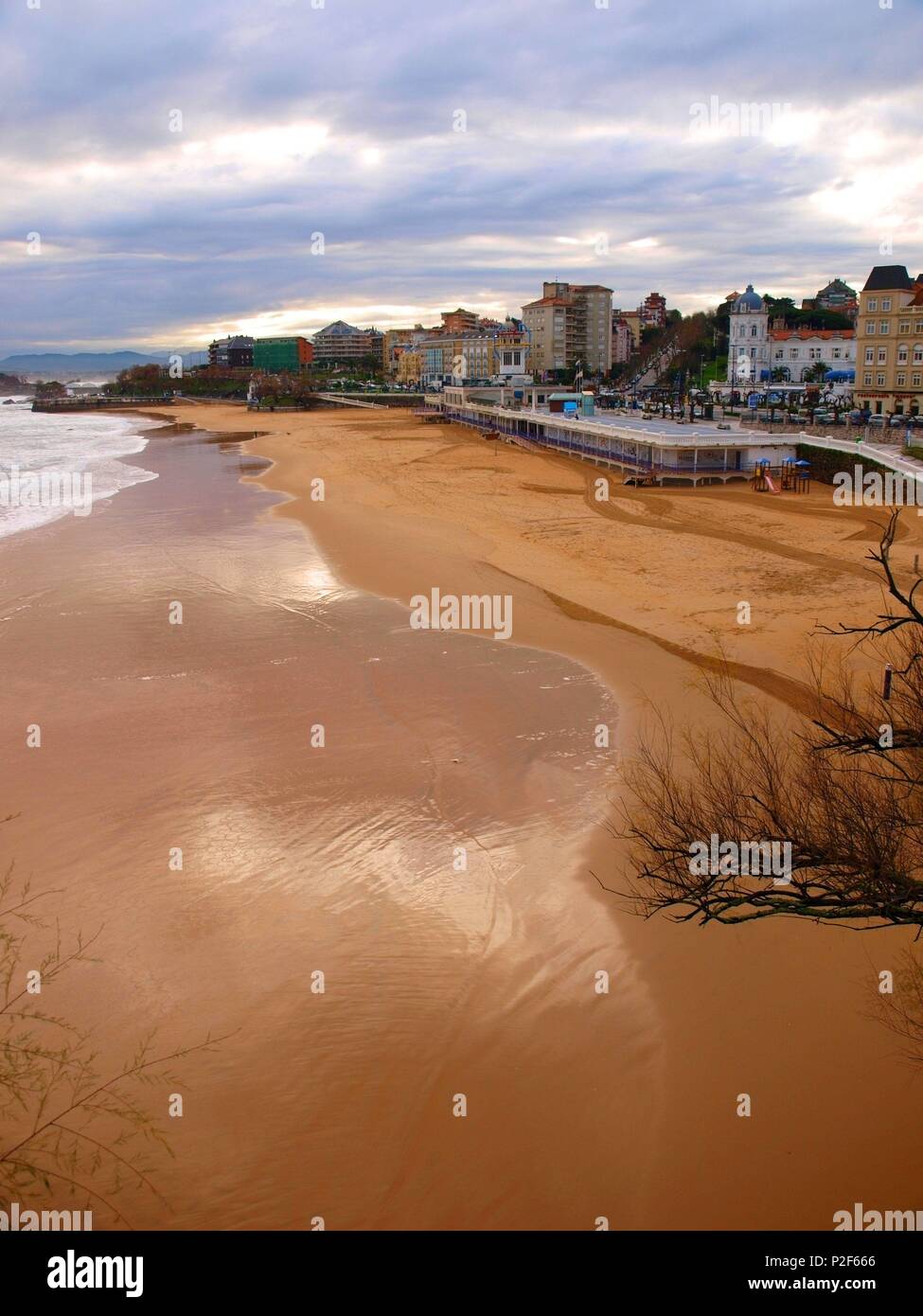 Playa el Sardinero I, Barrio del Sardinero, Santander Stock Photo - Alamy