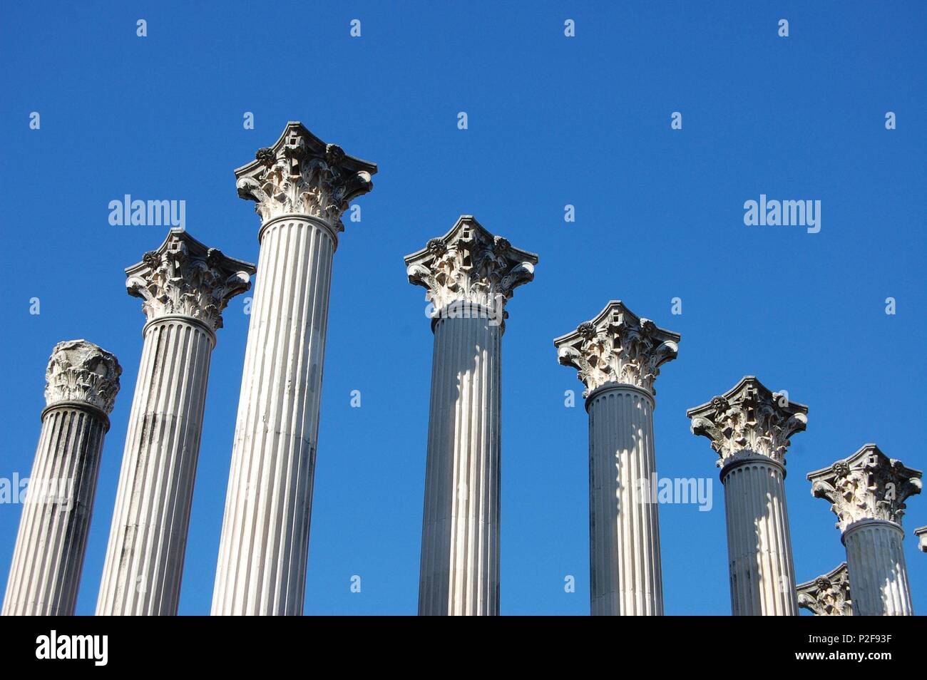 Orden de columnas hi-res stock photography and images - Alamy