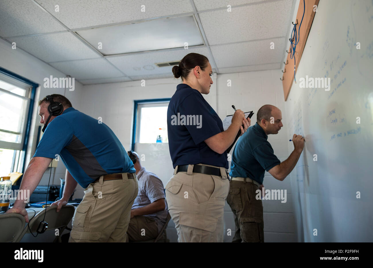 U.S. Army Reserve criminal investigative special agents train alongside ...