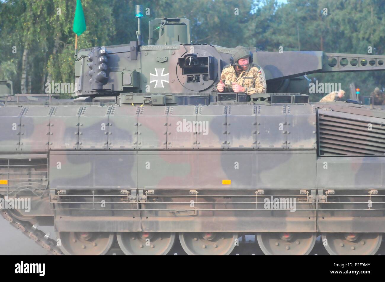 Soldiers from the 4/33 Luttmersen, a German Bundeswehr mechanized ...