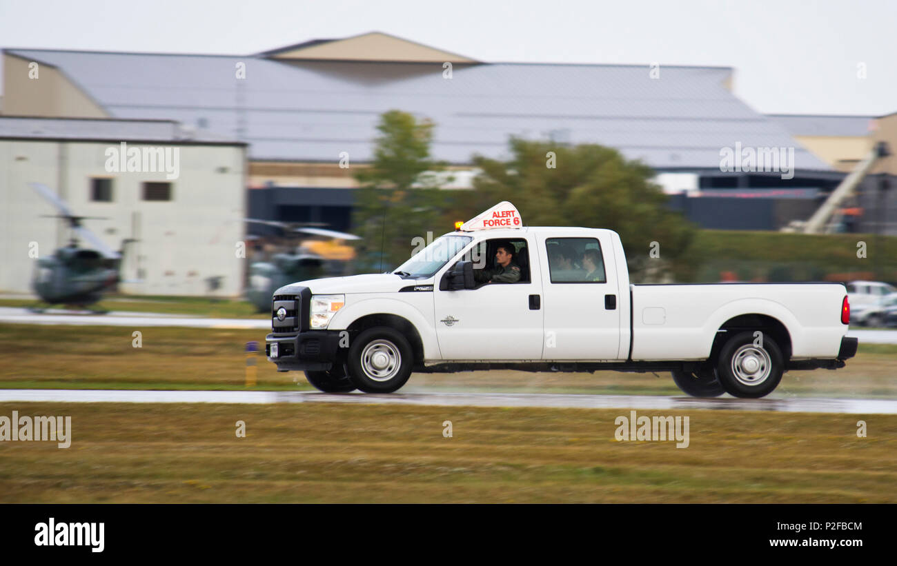 Nuclear races hi-res stock photography and images - Alamy