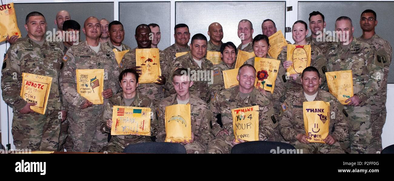 Ukrainian soldiers pose group hi-res stock photography and images - Alamy