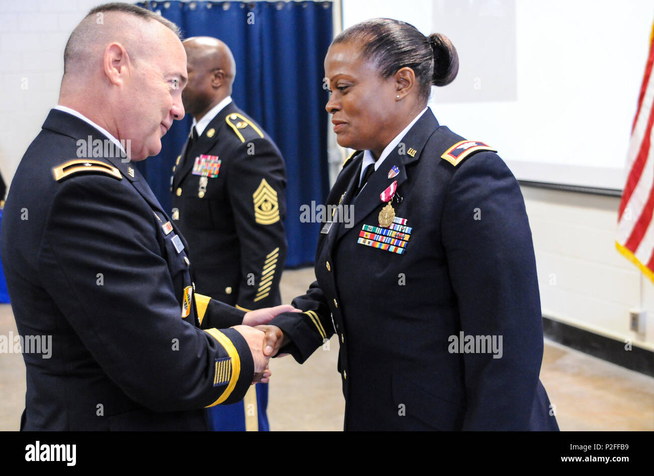 Army Brig. Gen. Christopher Kent congratulates Col. Jaquelin Jennings ...