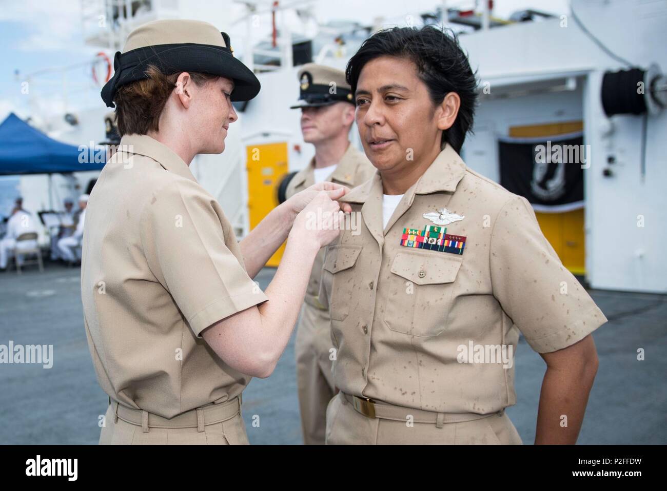 160916-M-TM809-757 PACIFIC OCEAN (Sept. 16, 2016) Senior Chief Hospital ...