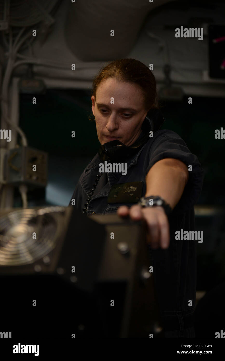 ATLANTIC OCEAN (Sept. 14, 2016) – Machinery Repairman 1st Class ...