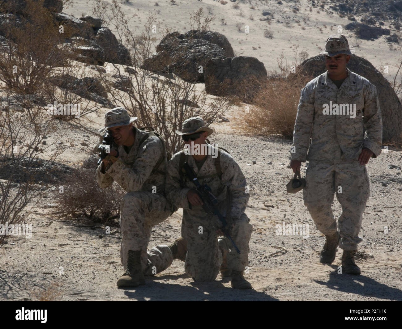 Warning signs and explosive hi-res stock photography and images - Alamy