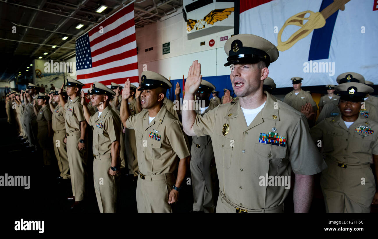 160916-N-IN729-699 PHILIPPINE SEA (Sept. 16, 2016) Newly-pinned chief ...