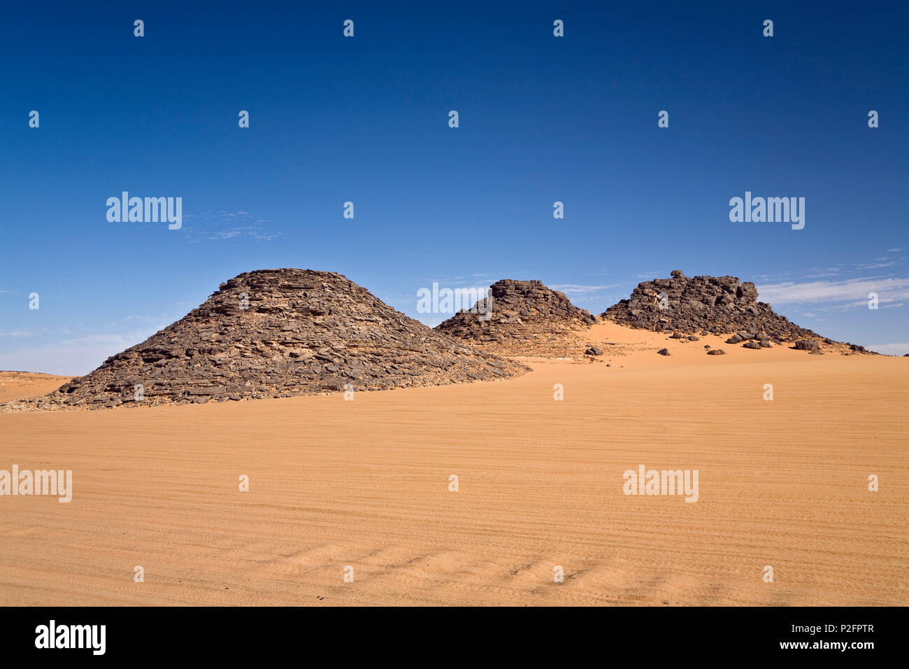 Libya Akakus Mountains High Resolution Stock Photography and Images - Alamy