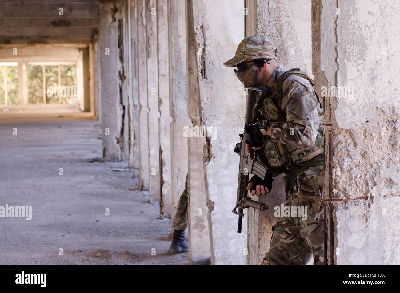 Close up soldier hands hi-res stock photography and images - Alamy