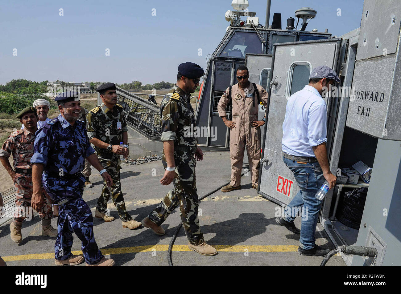 160921-N-PI704-130 MUSCAT, Oman (Sept. 21, 2016) U.S. embassy personnel ...
