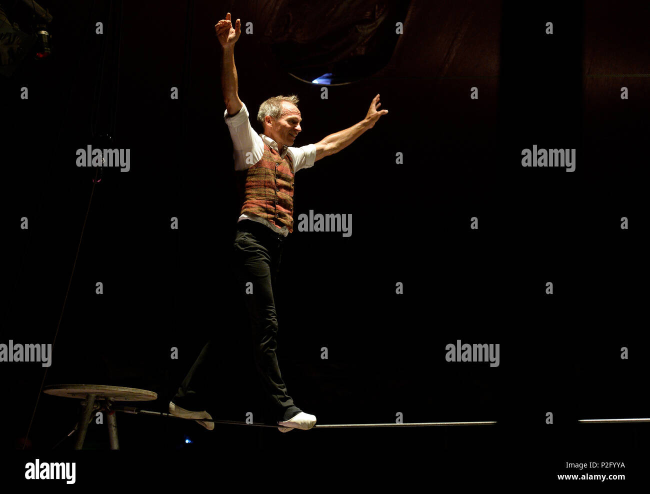 Homme theatre hi-res stock photography and images - Alamy