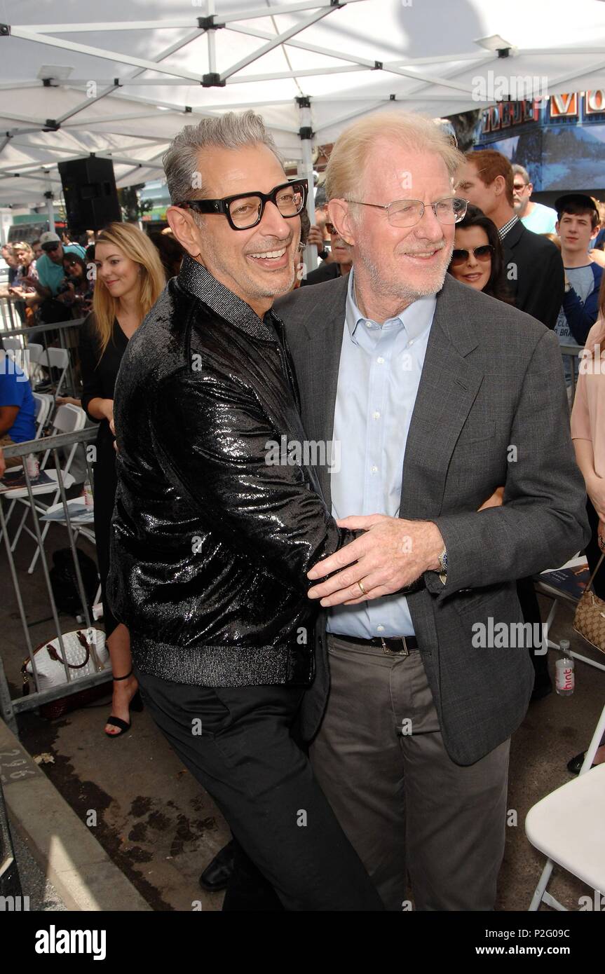 Los Angeles, CA, USA. 14th June, 2018. Jeff Goldblum, Ed Begley, Jr. at ...