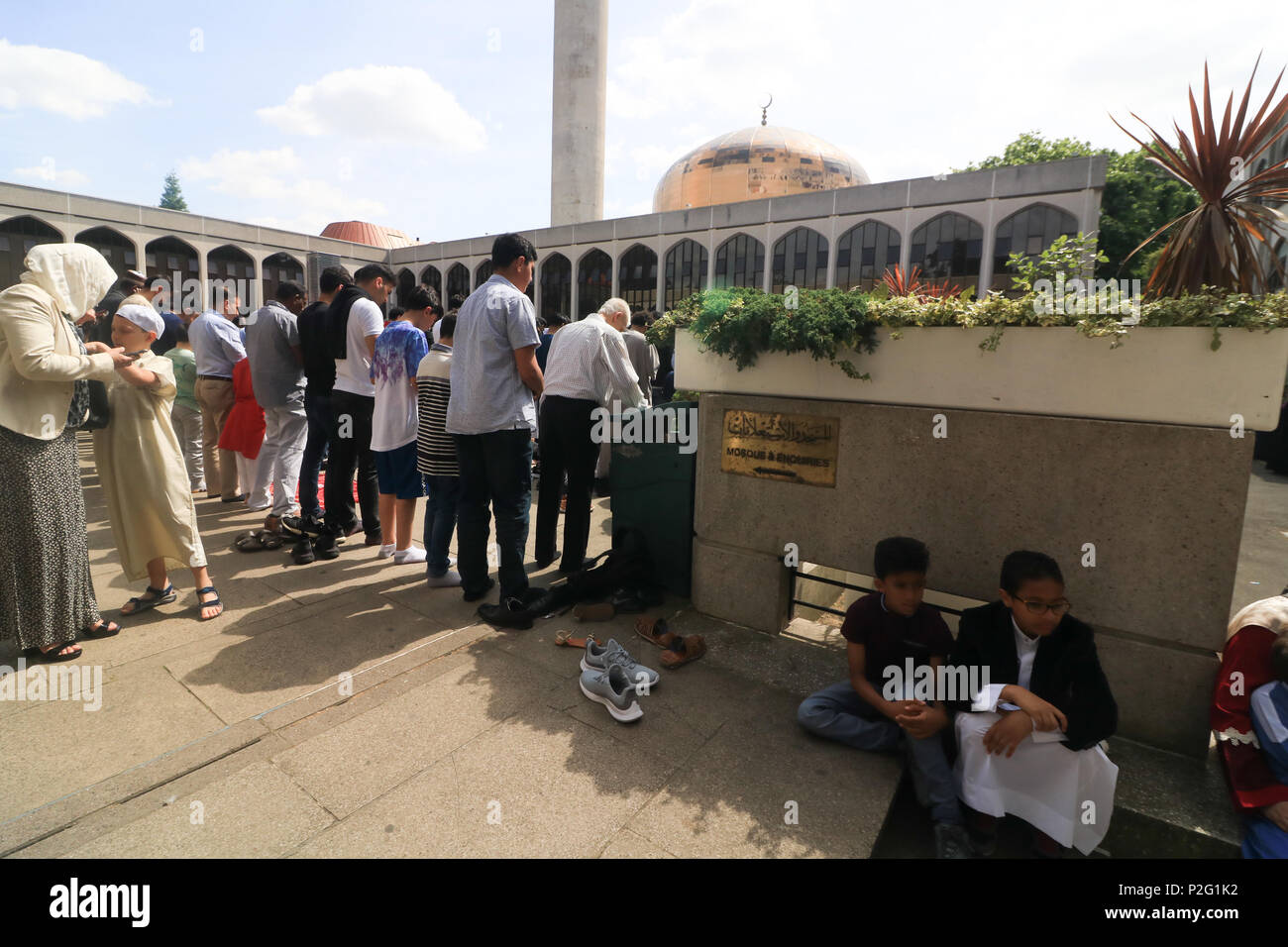 London UK. 15th June 2018. Muslim worshippers attend Friday prayers to ...
