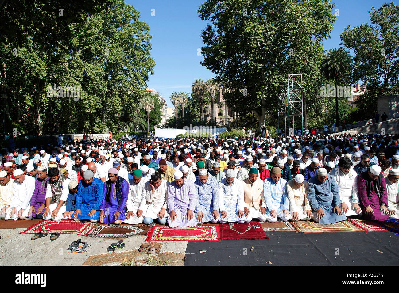 Rome muslims hi-res stock photography and images - Alamy