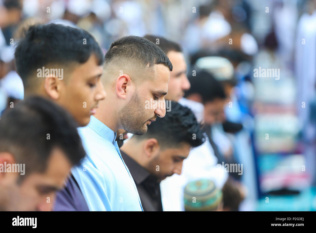 Praying salat hi-res stock photography and images - Alamy