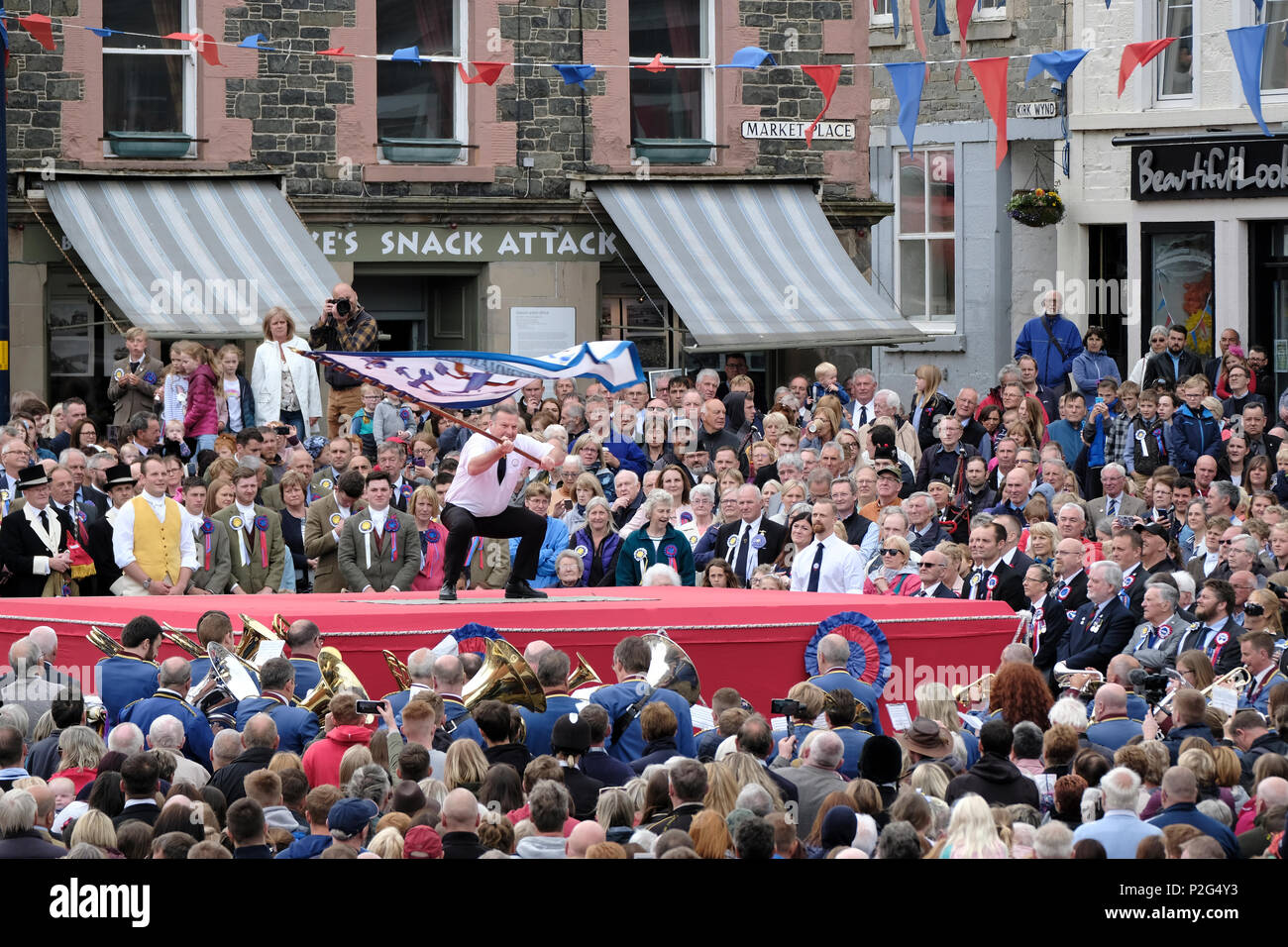 English flag alcohol hi-res stock photography and images - Alamy