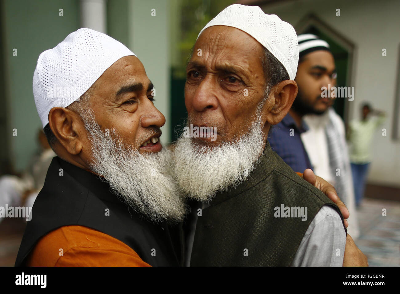 Kathmandu, Nepal. 16th June, 2018. Nepalese Muslims embrace each other ...