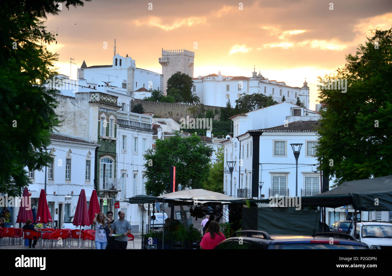 Estremoz castle hi-res stock photography and images - Alamy