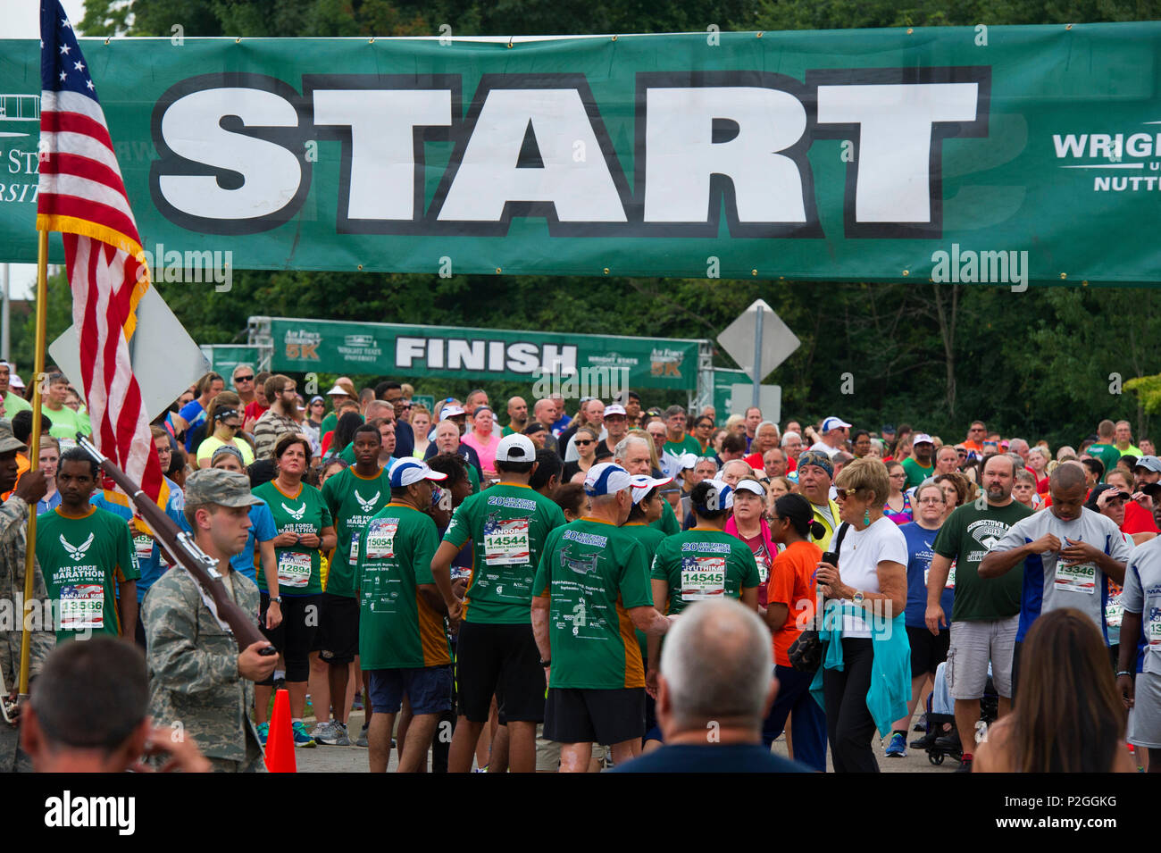 More than two thousand participants in the U.S. Air Force Marathon Five ...