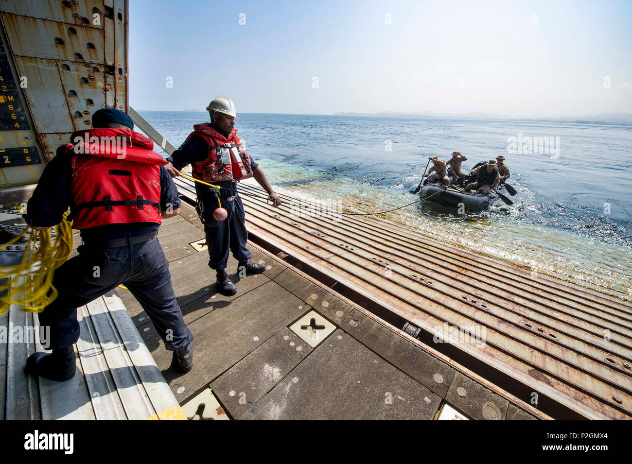 Amphibious evacuation craft hi-res stock photography and images - Alamy