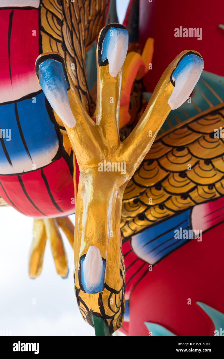Claw slash hi-res stock photography and images - Alamy