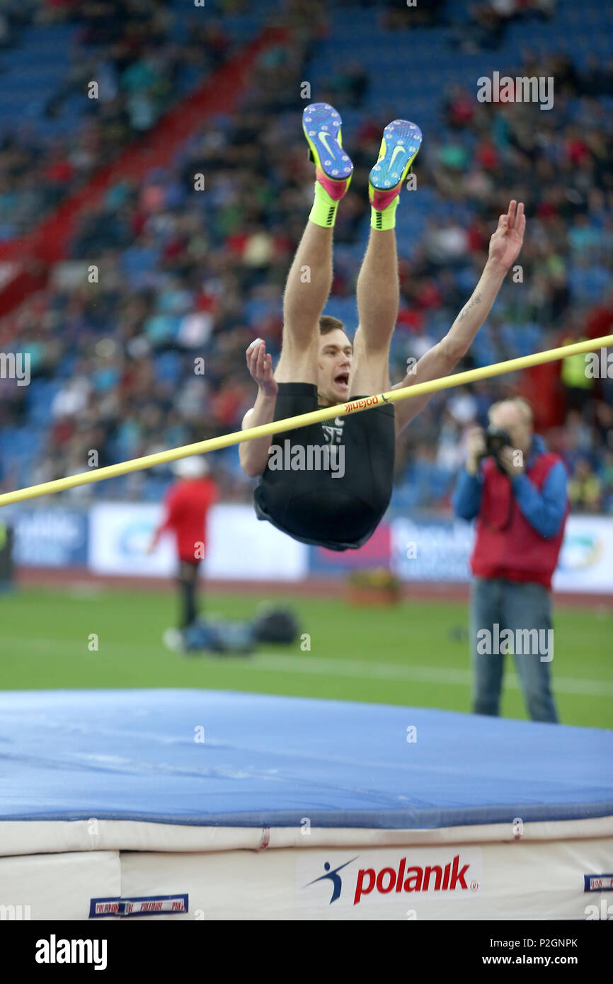 Danil lysenko athletics hi-res stock photography and images - Alamy