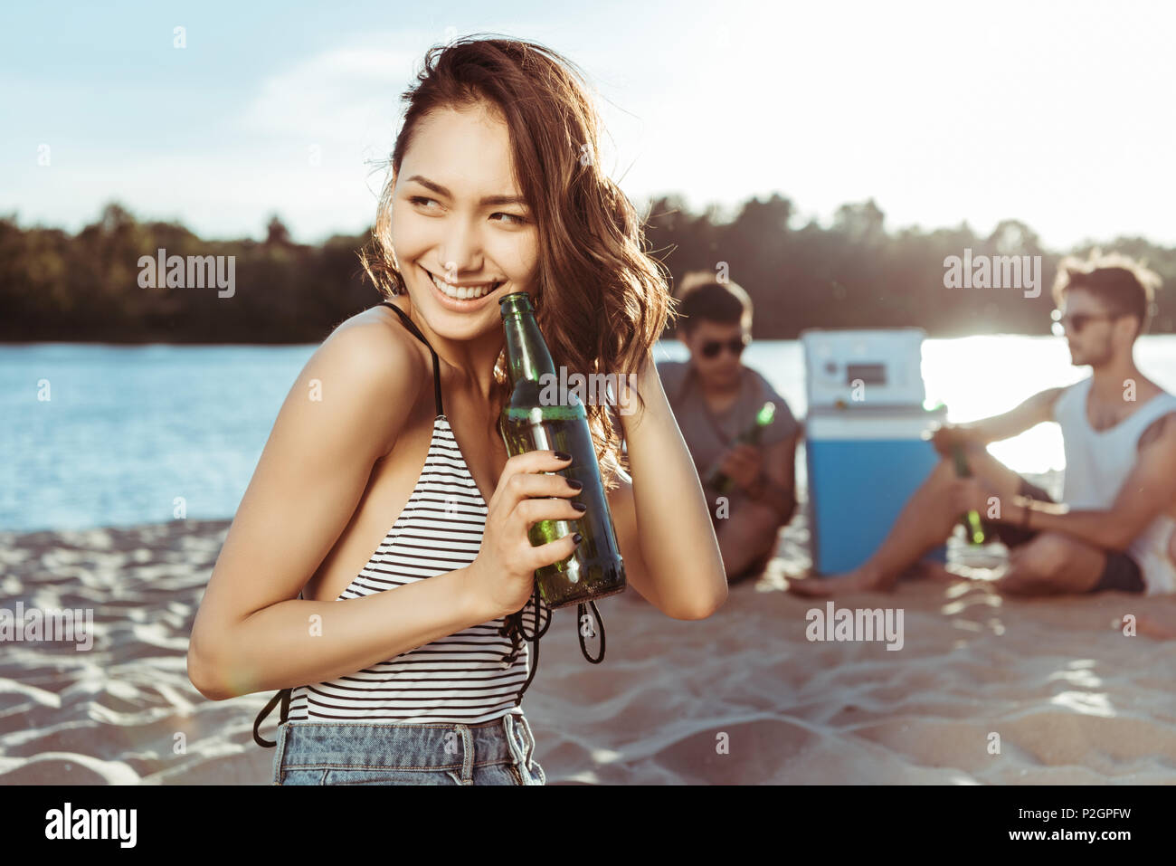 Beer woman fridge hi-res stock photography and images - Alamy