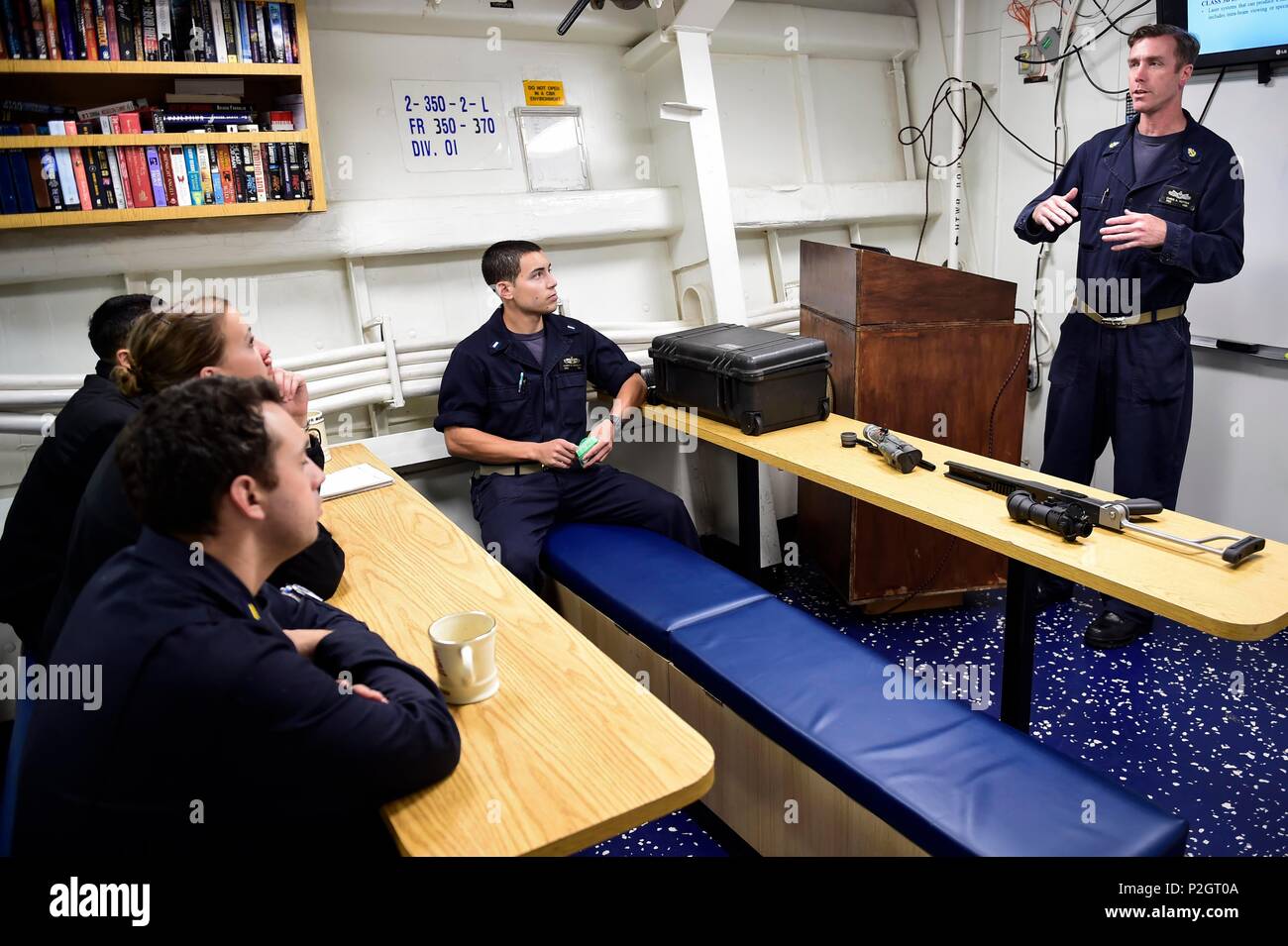 La 9 p laser hi-res stock photography and images - Alamy