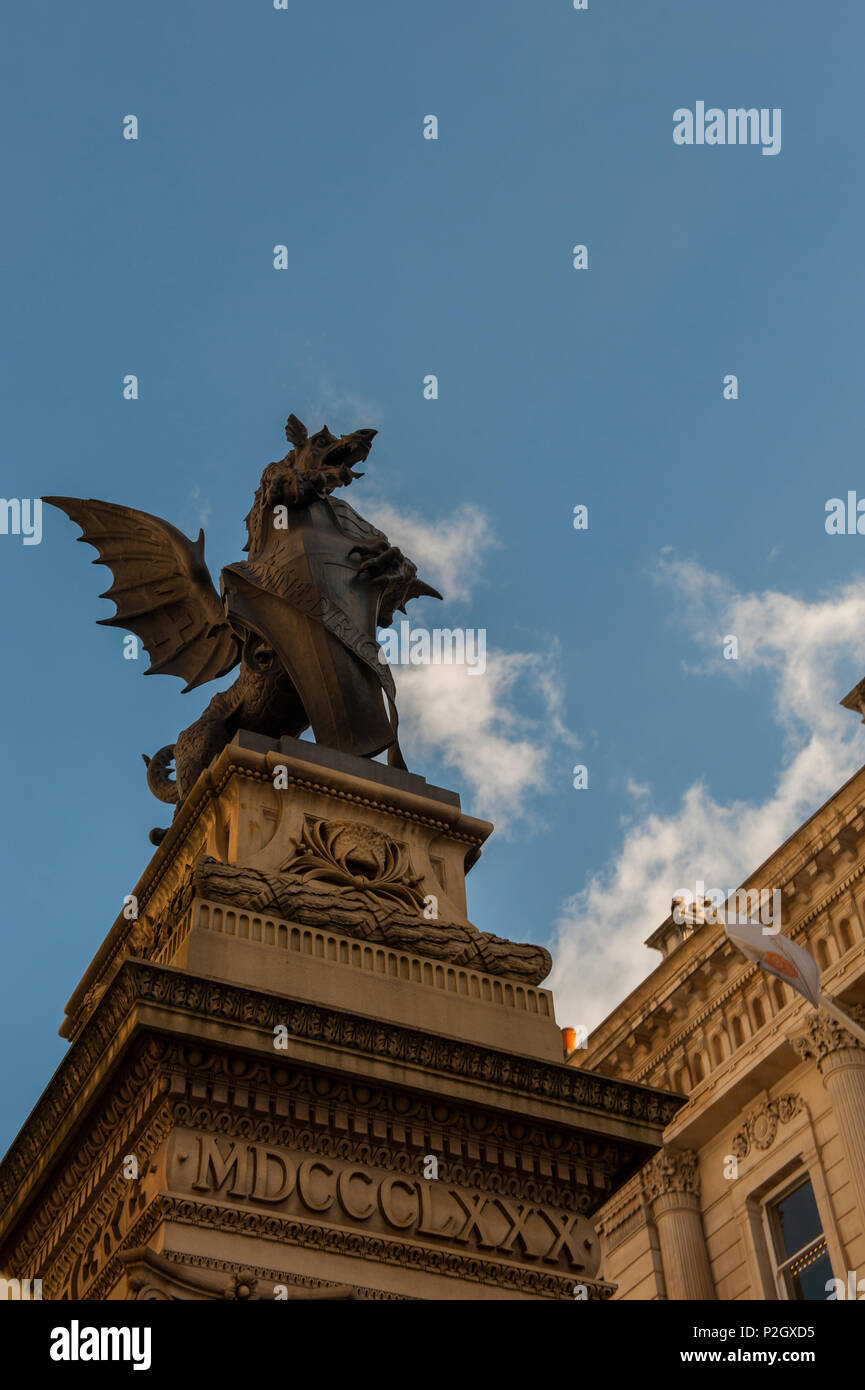 Temple Bar Memorial Statue and Sculpture of Dragon in Fleet Street ...