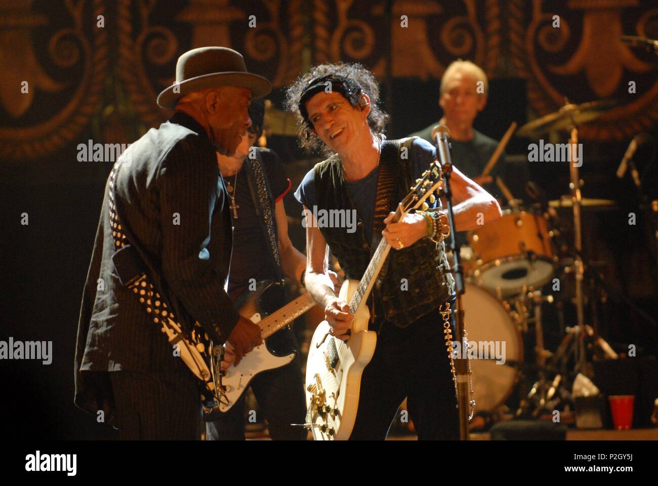 Original Film Title: SHINE A LIGHT. English Title: SHINE A LIGHT. Film ...