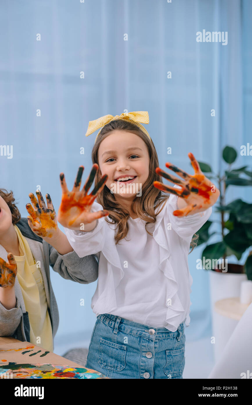 Happy family paint colors hi-res stock photography and images - Alamy