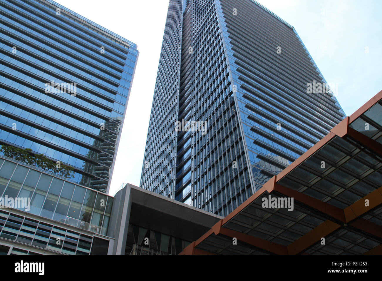 Modern buildings (Guoco Tower) on Wallich Street (Singapore Stock Photo ...