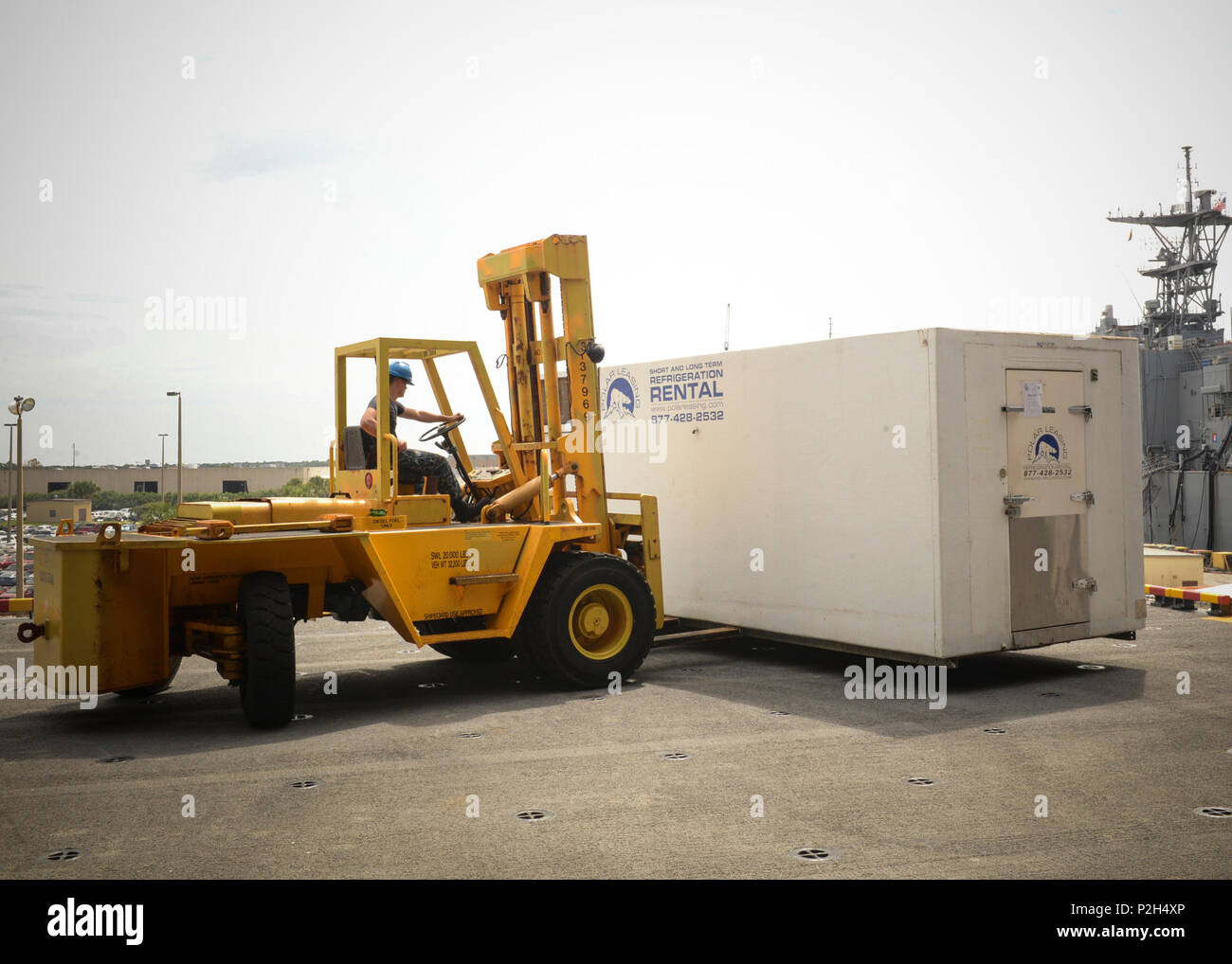 MAYPORT, Fla. (Sept. 19, 2016) – Aviation Support Equipment Technician ...