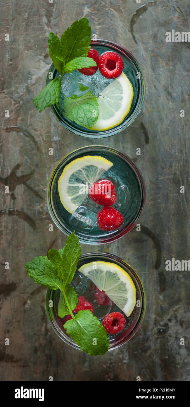 Summer berries with mint hi-res stock photography and images - Alamy