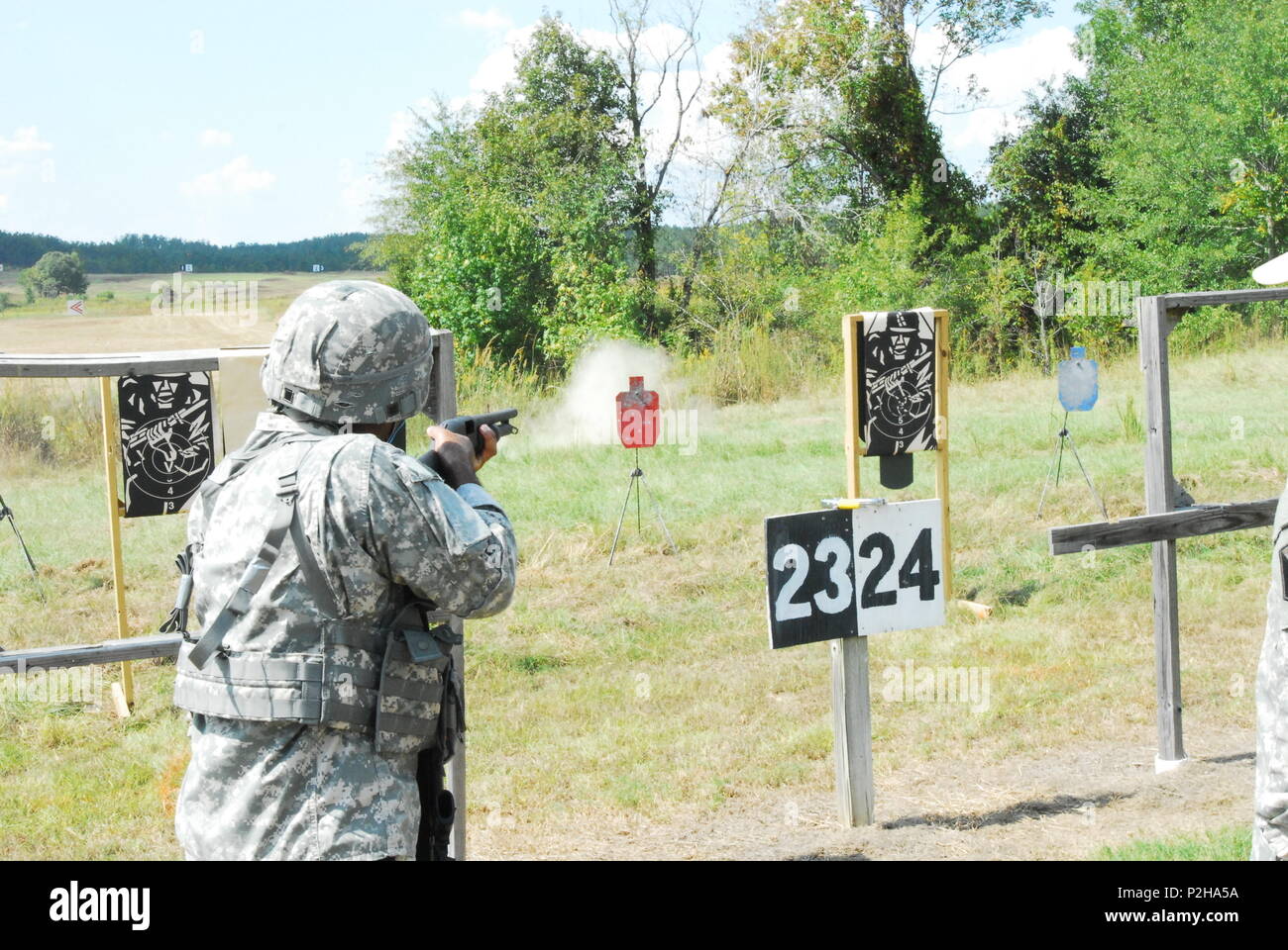Promoting army marksmanship unit hi-res stock photography and images ...